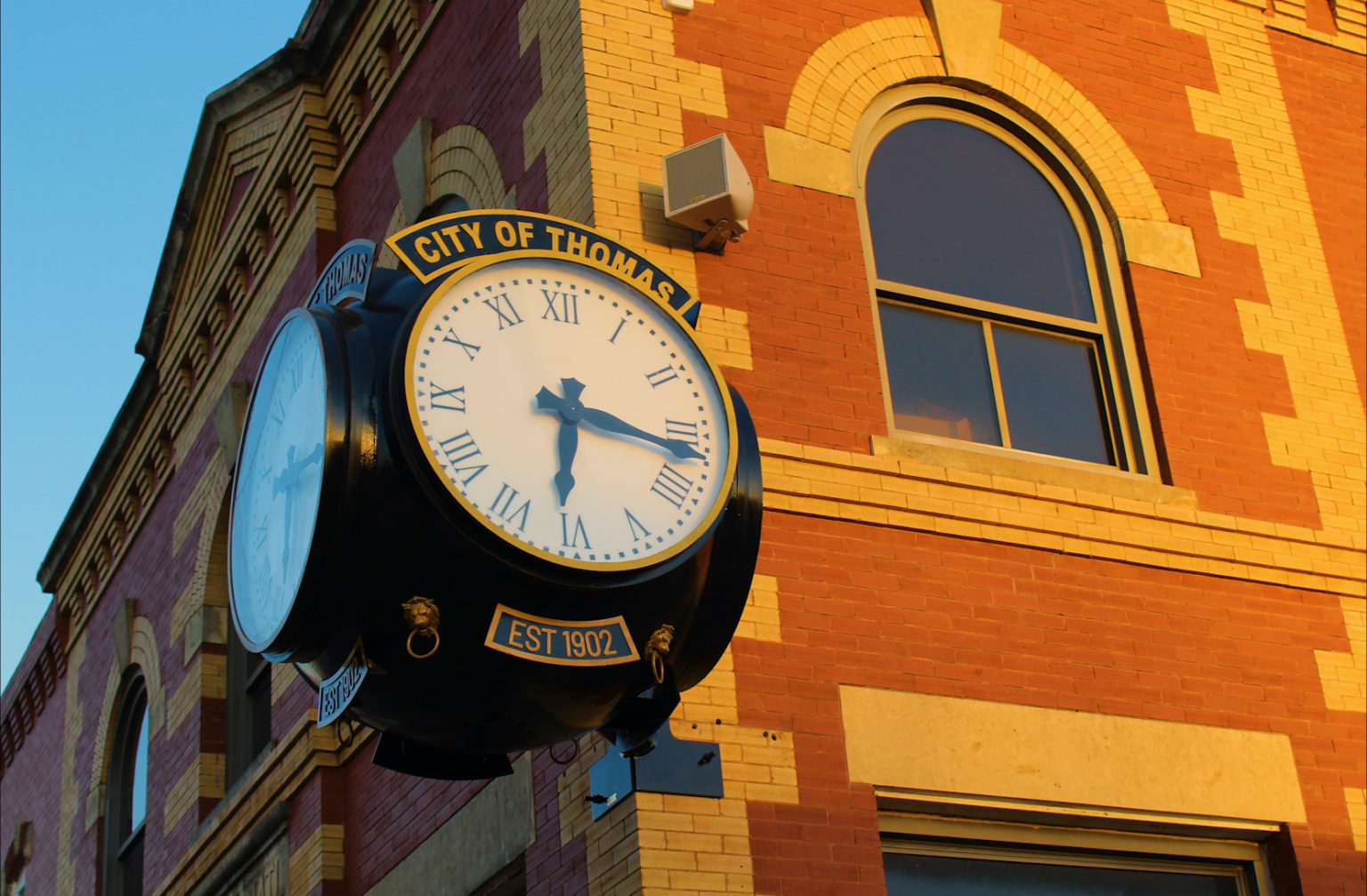 Bracket Clocks | Barrel Clocks | Corner Clocks | Bank Clocks